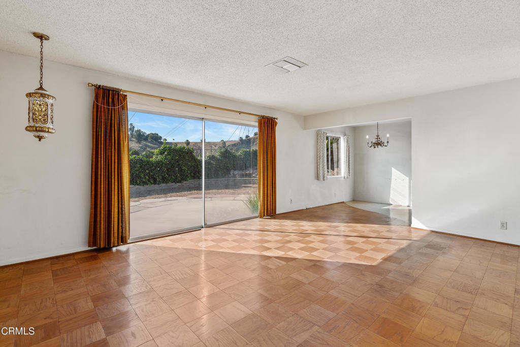 1819 Tyler Drive | Dave Knight Real Estate Team | Southern California