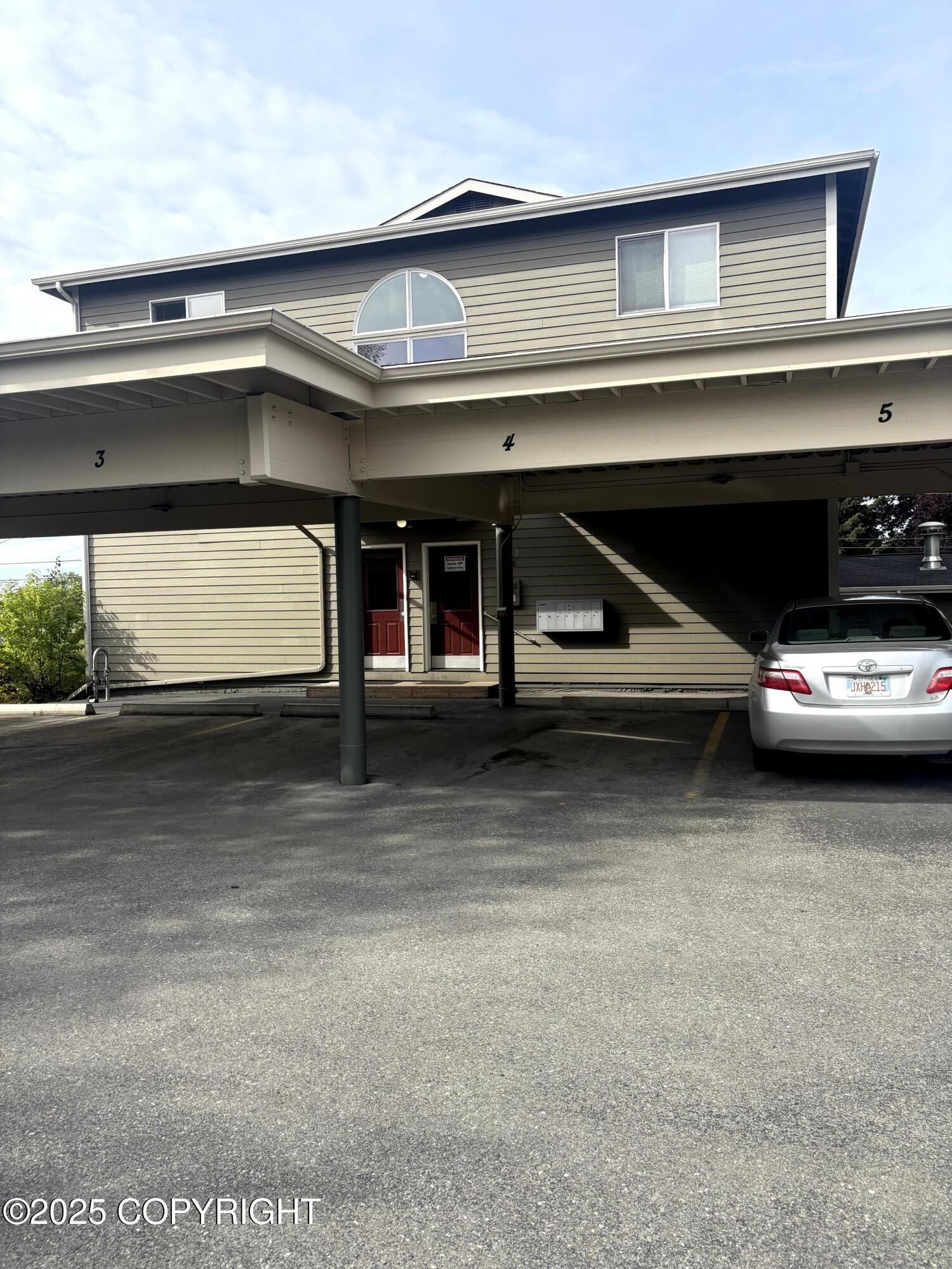 123 E 24th Avenue # 5 Unit: #5