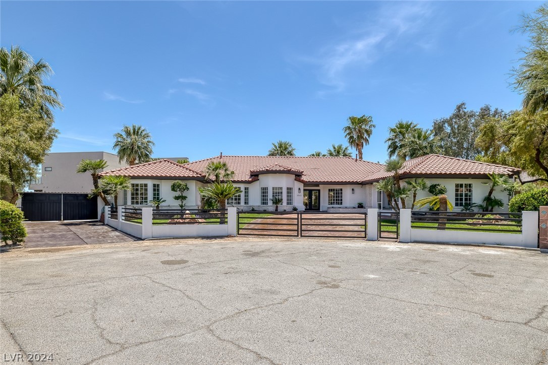 Jessica Ream | Las Vegas & Henderson Real Estate Agent