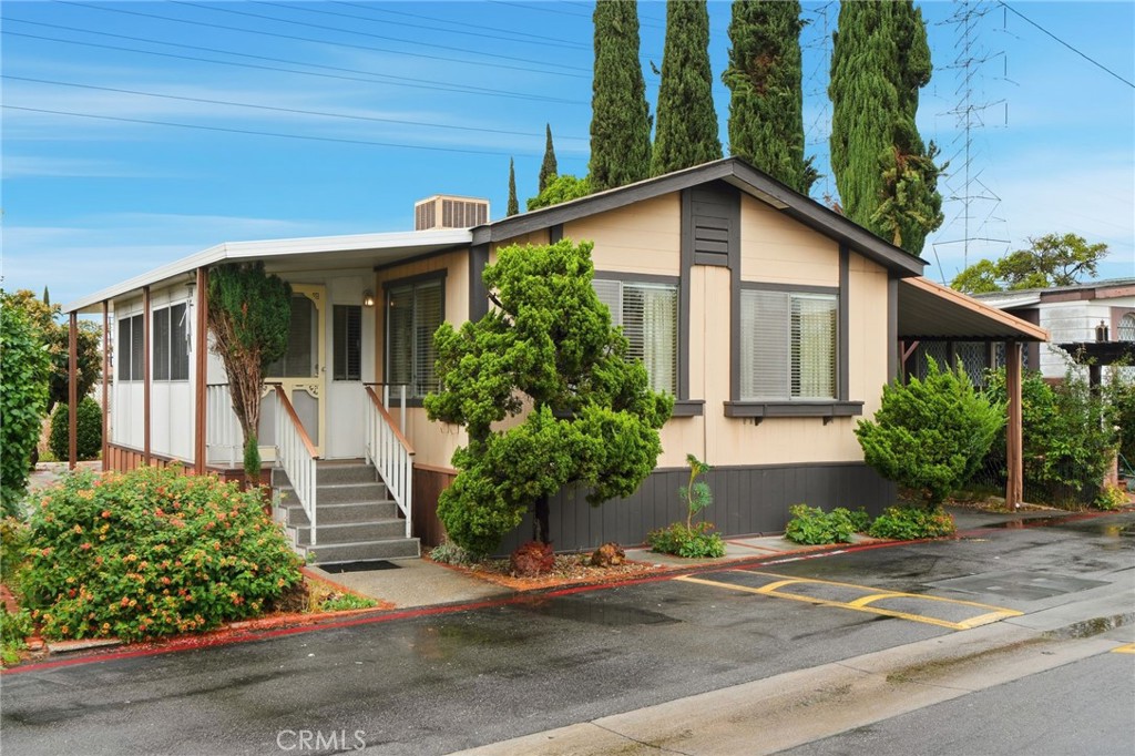 9051 Laurel Canyon Boulevard 7 | Los Angeles Luxury Real Estate Expert | Jennifer Landon