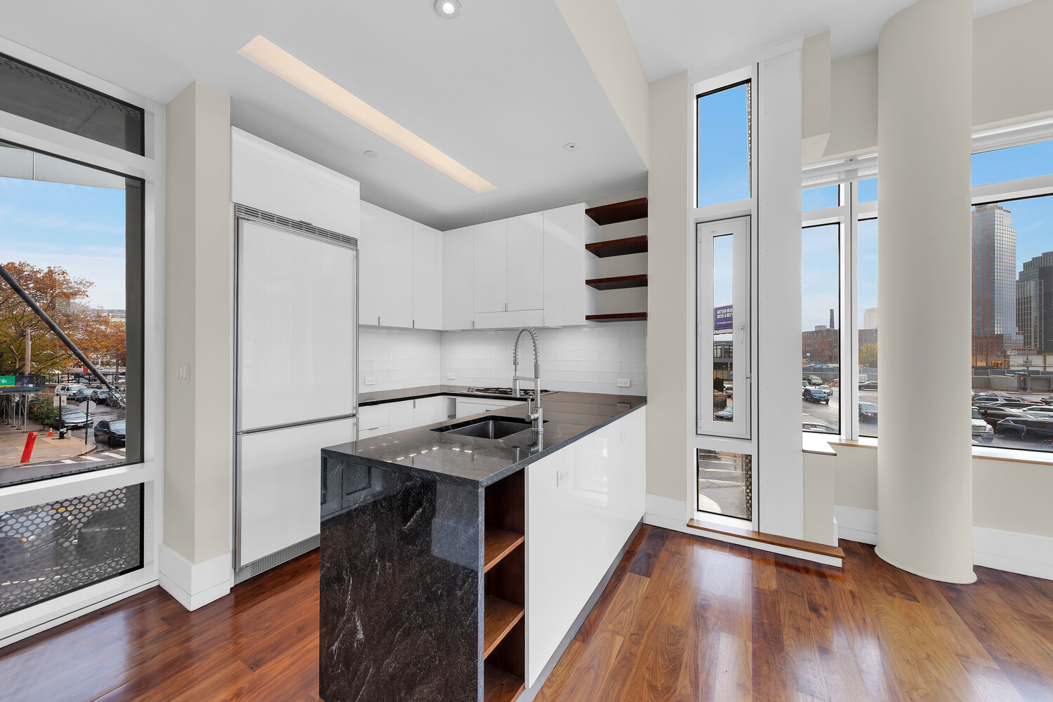 10-17 JACKSON Avenue 2C