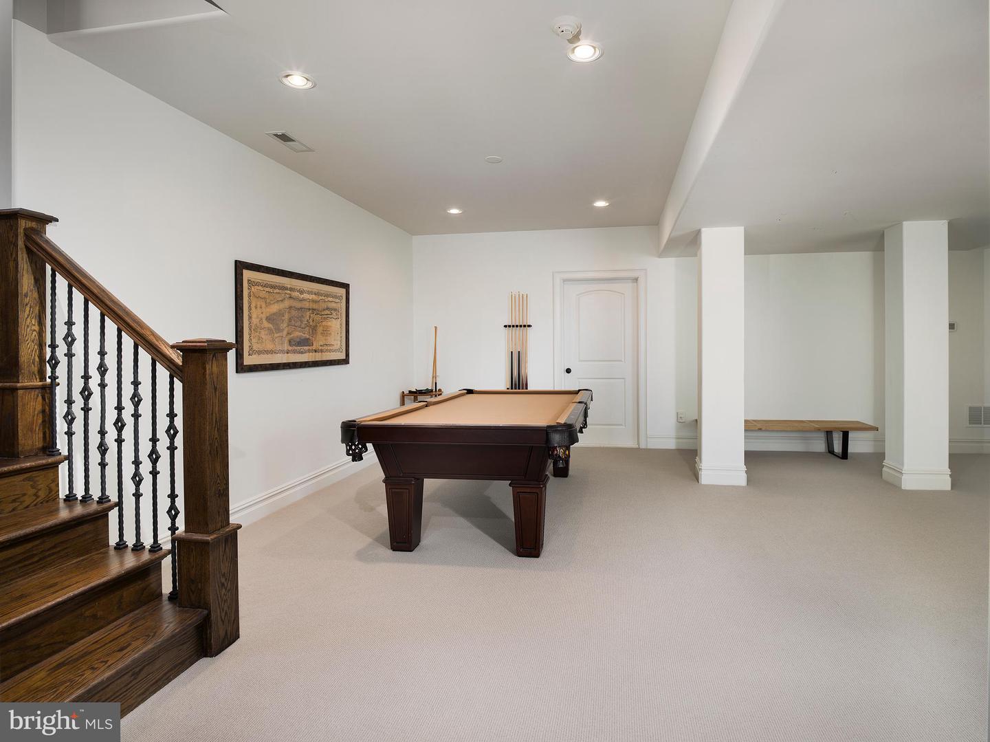 1221 Limberlost Ln | The Robin Gordon Group