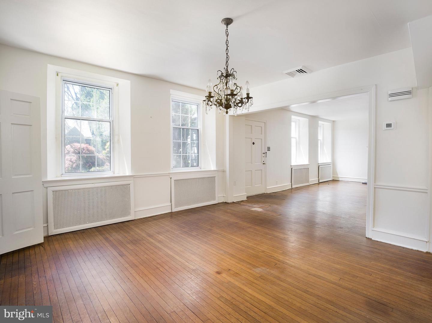 3 Wiltshire Rd | The Robin Gordon Group