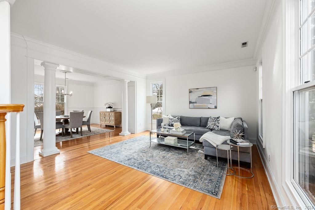 60 Edgewater Commons Lane
