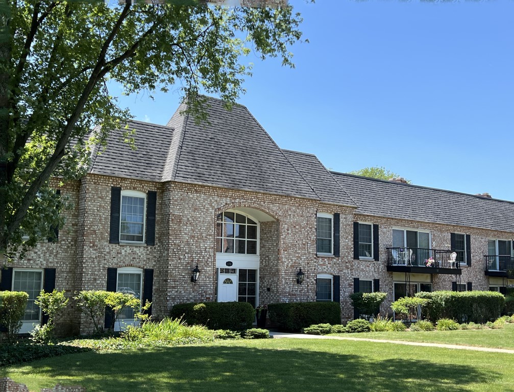 136 Carriage Way Drive Unit: C112 | Hinsdale Real Estate | The Casselyn ...