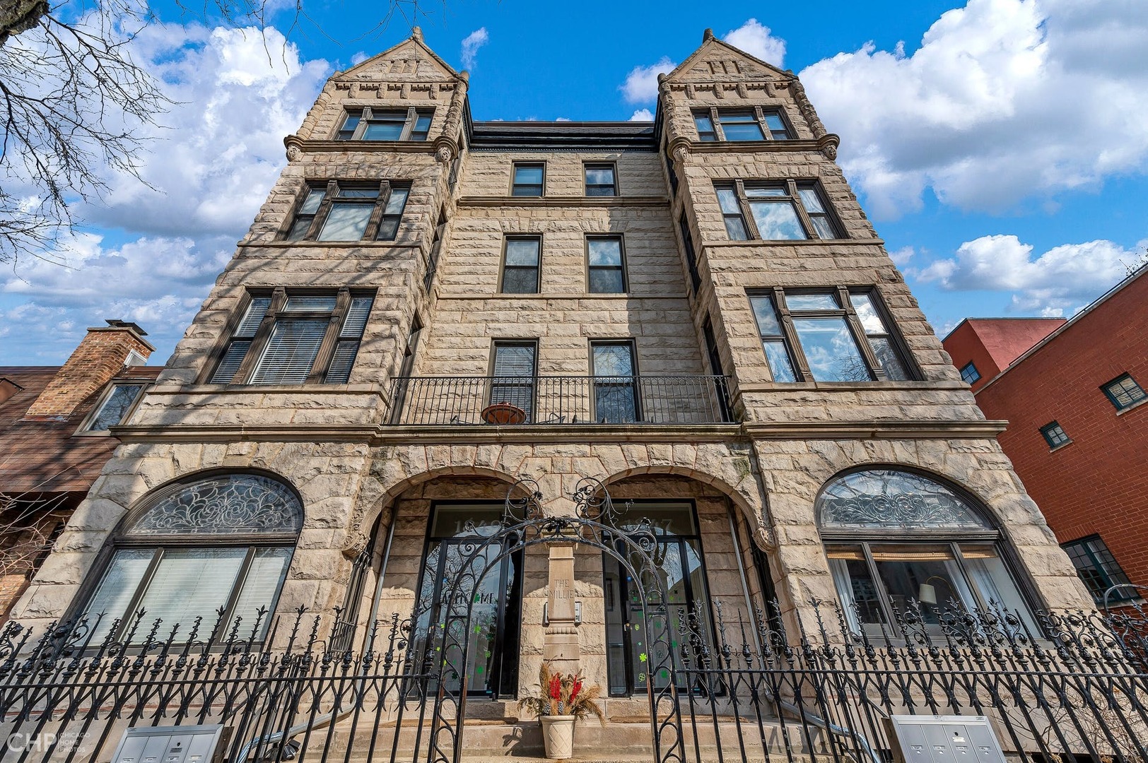 1847 N Cleveland Avenue Unit: 4-S | Klopas Stratton Team