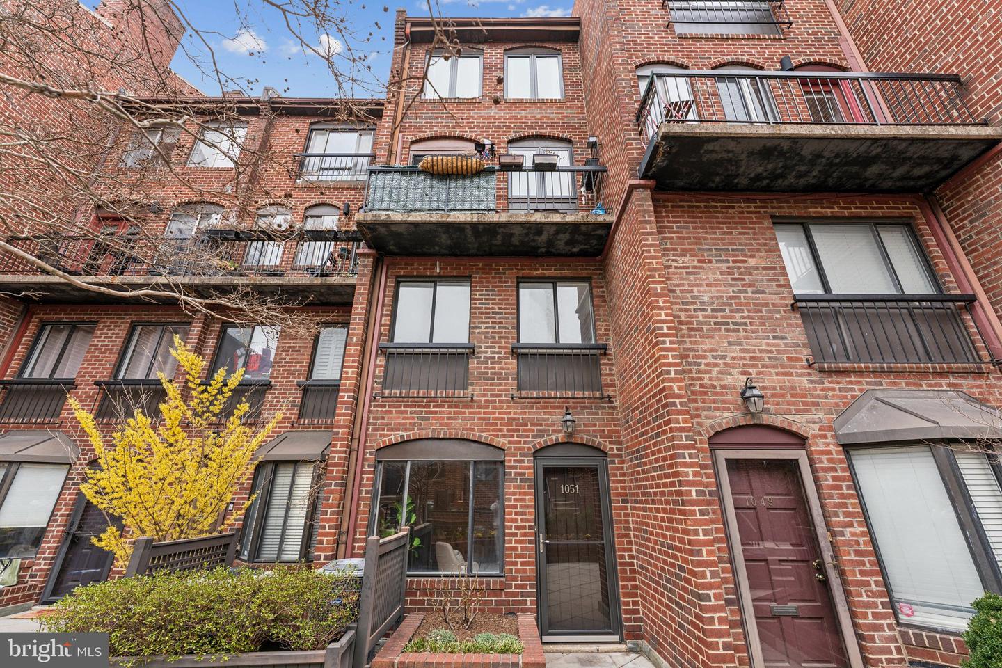 1051 Paper Mill Ct NW #1051 | Michael Brennan Jr. Team | Washington, DC ...