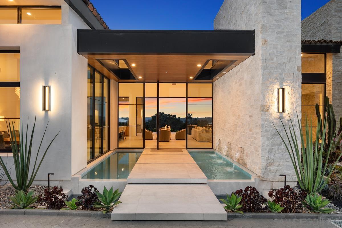 Laura Barry Luxury Estates | Rancho Santa Fe Real Estate