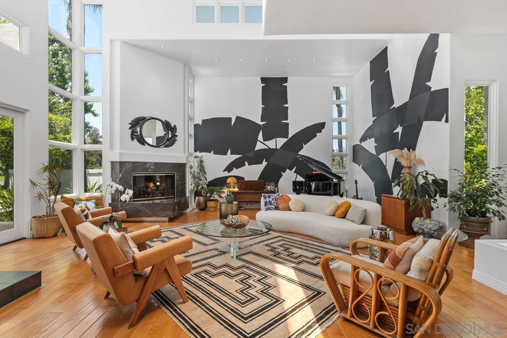 Laura Barry Luxury Estates | Rancho Santa Fe Real Estate