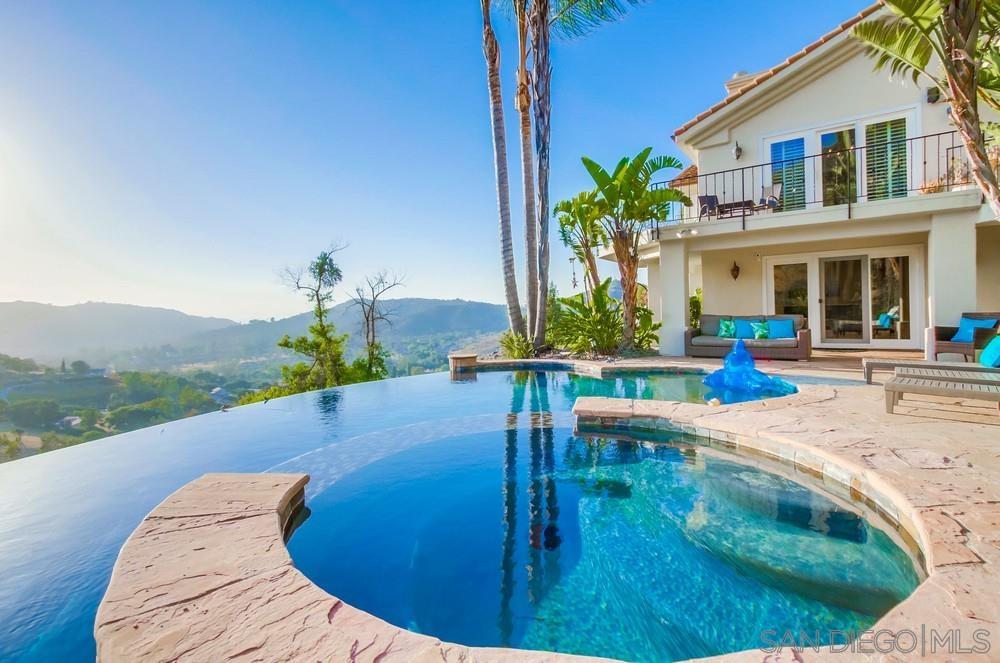 Laura Barry Luxury Estates | Rancho Santa Fe Real Estate