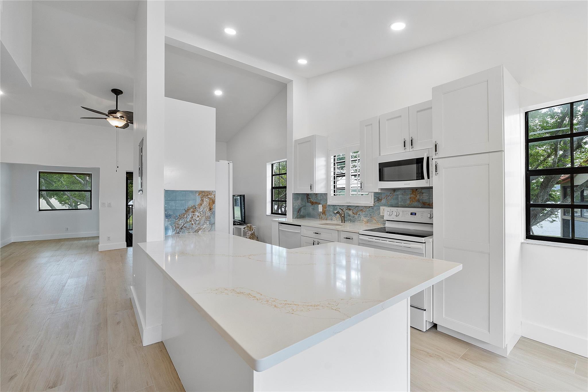 712 Congressional Way 712