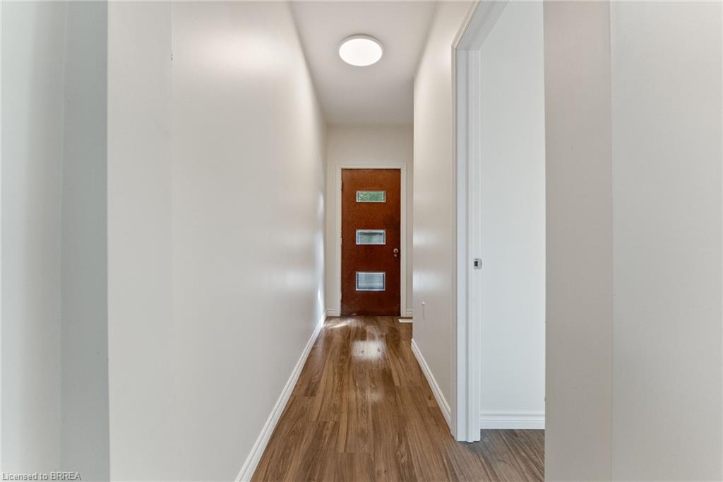 150 Elgin Street Unit: LOWER