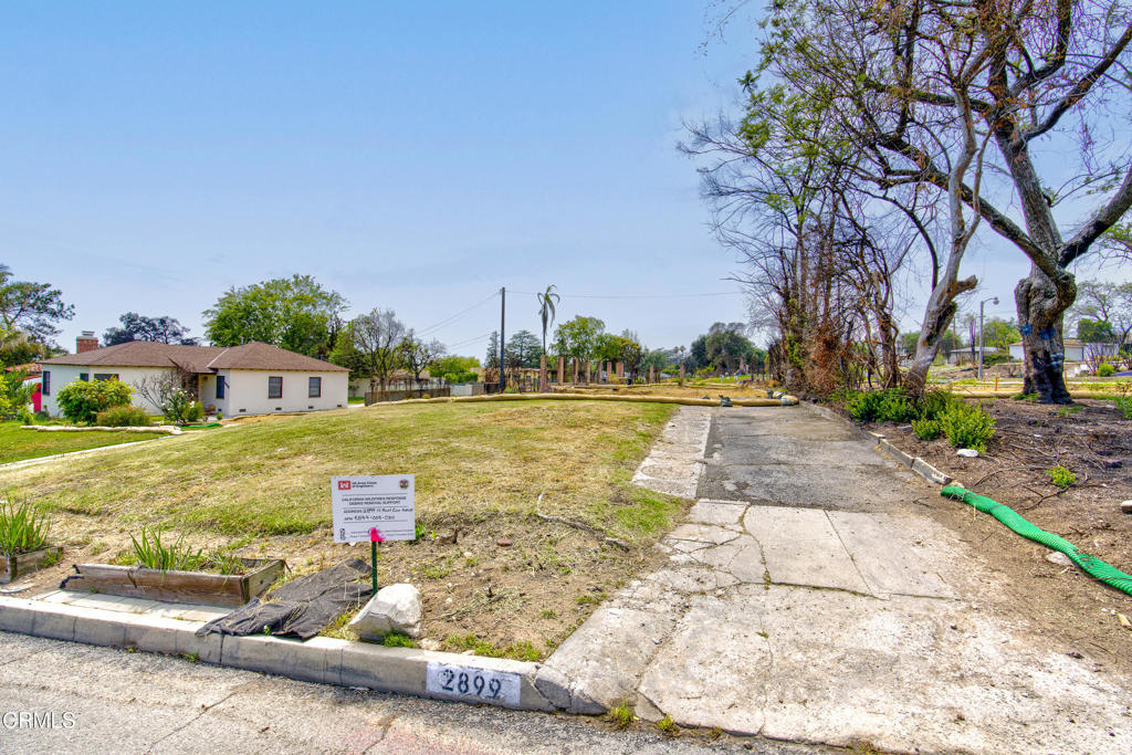 2899 N Mount Curve Avenue | The Salcido Team | Pasadena Real Estate Agents