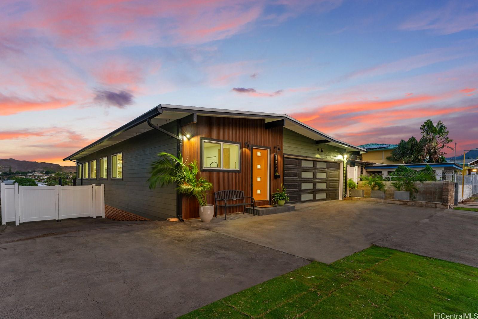 1293 Akamai Street | Sean Yano