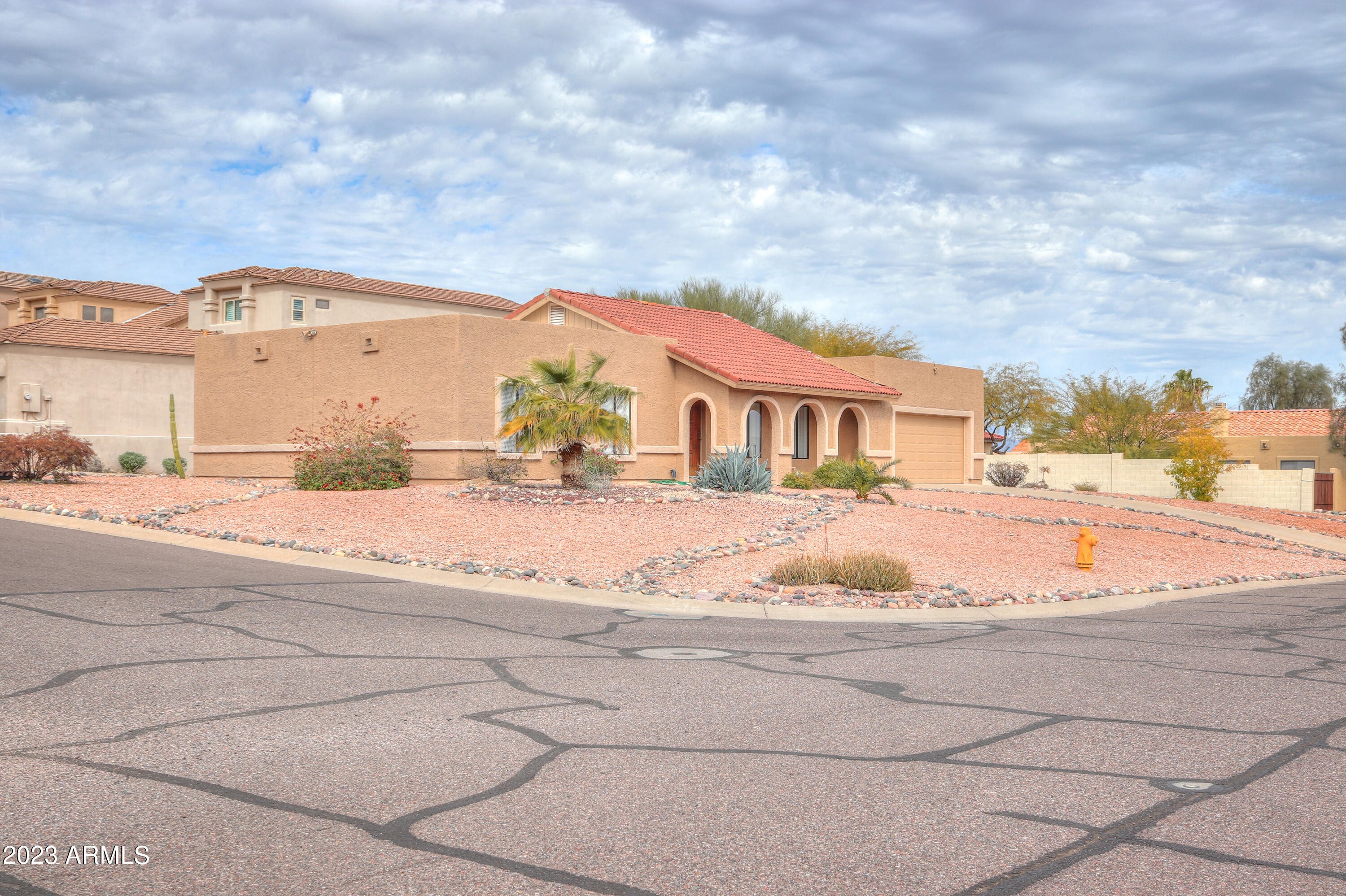 14005 N EDGEWORTH Drive