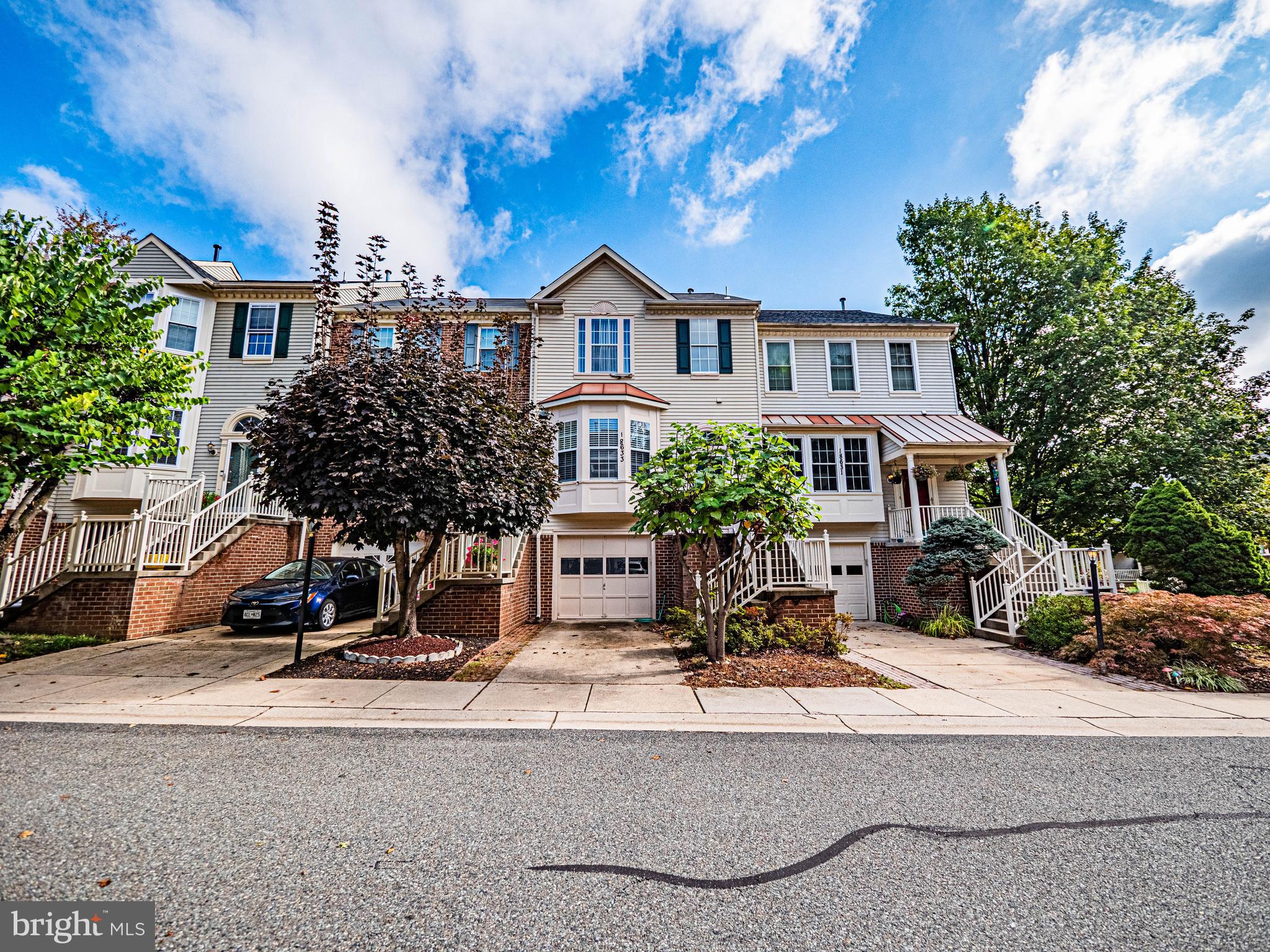 18633 CLOVERCREST CIRCLE