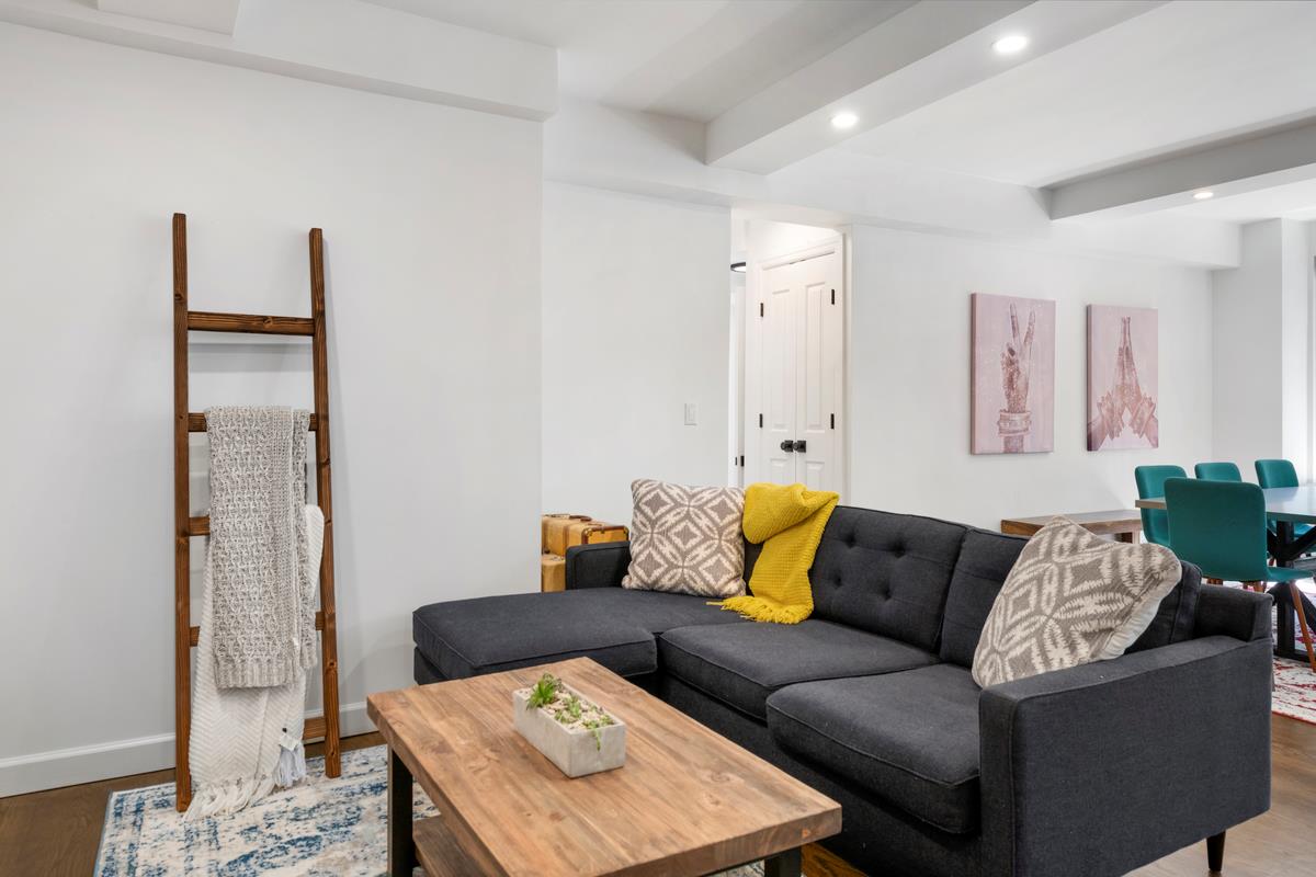 235 W End Avenue Unit: MAISONETTE