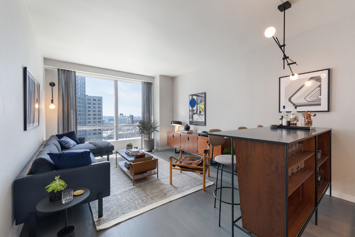 1 City Point Unit: 37b