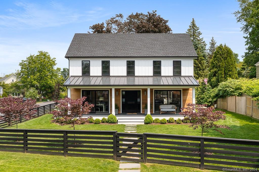 111 Sasco Hill Road | Fairfield, CT 06824 | 4 Beds, 4.5 Baths