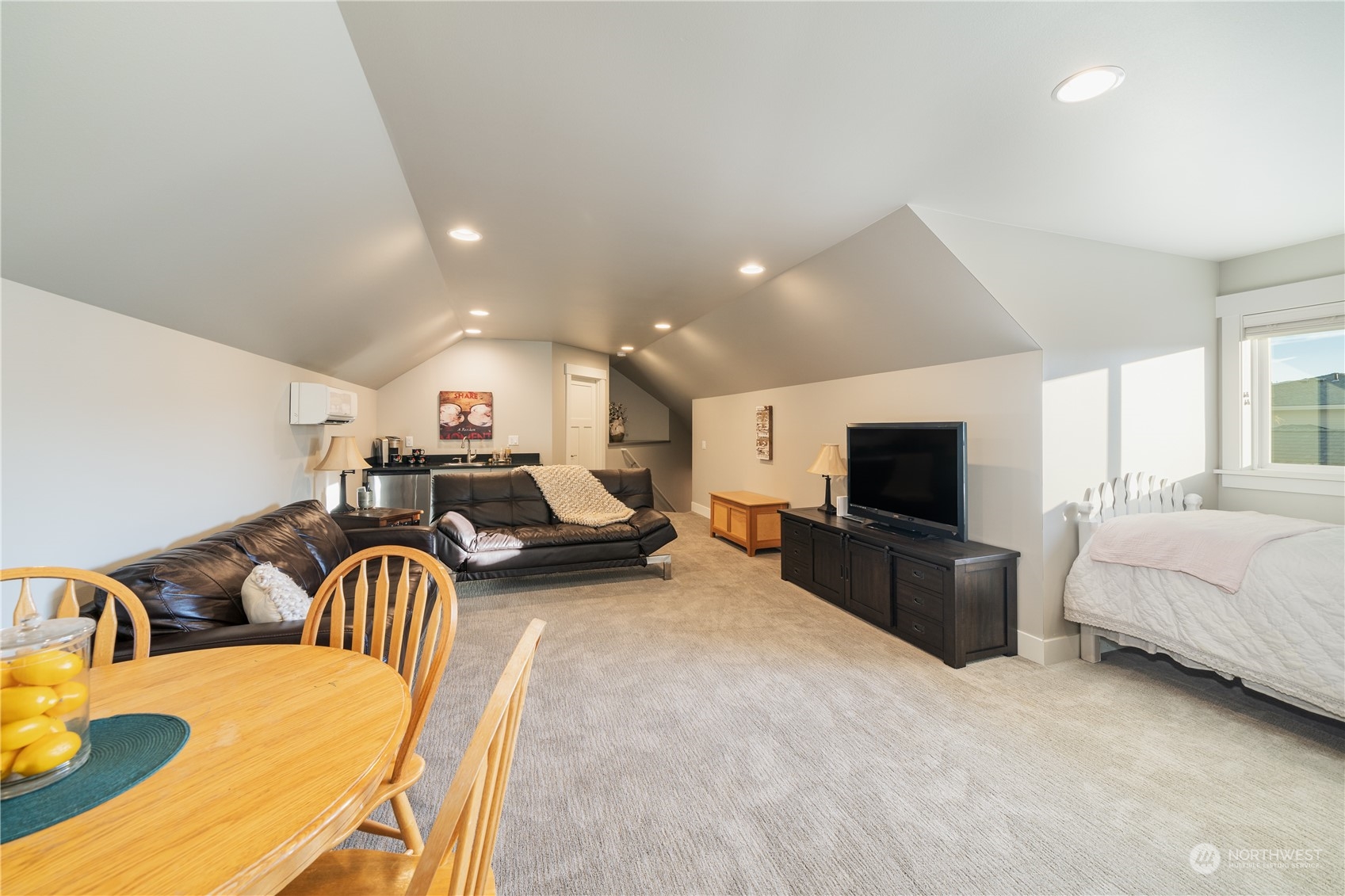 116 Lake Ridge Drive | Rhett Crow | Washington Real Estate Agent