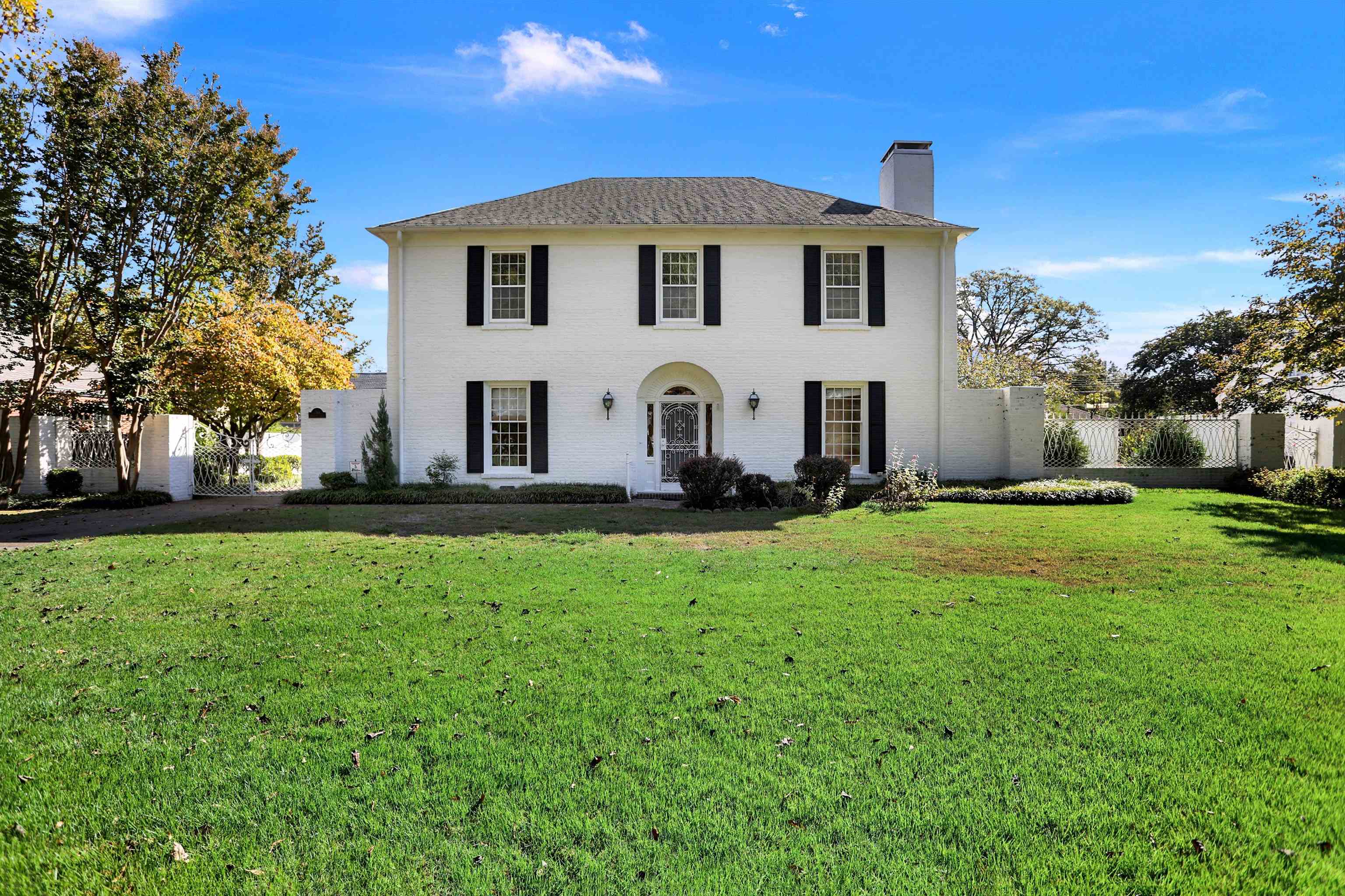 768 CHARLES PL 768 CHARLES PL