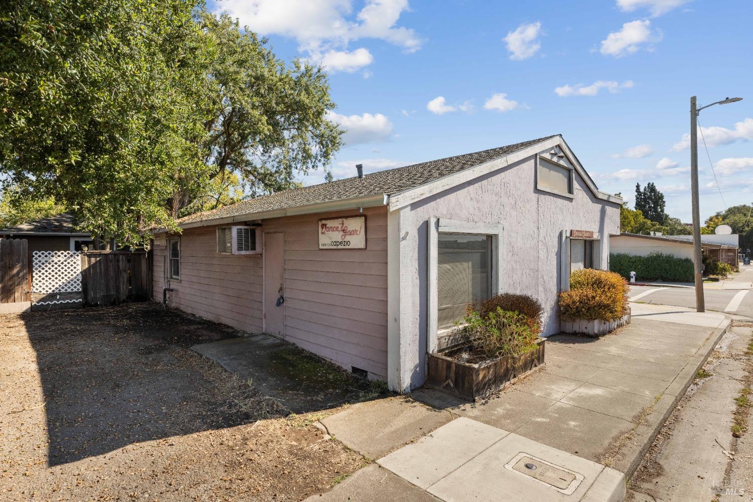 2100 Armory Drive