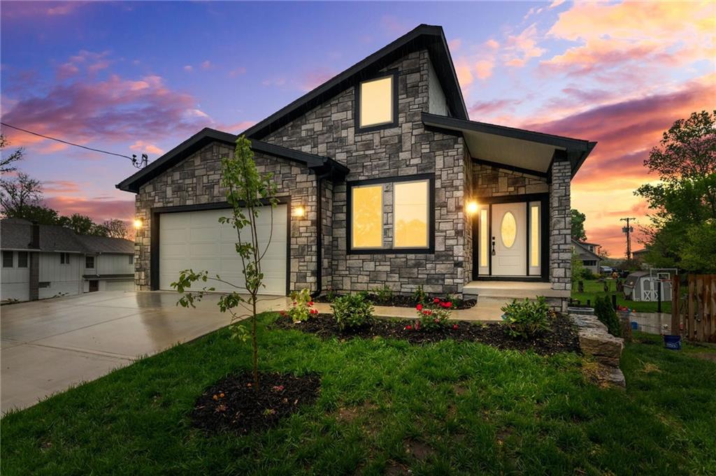 The Huff Group | Kansas Real Estate Agents