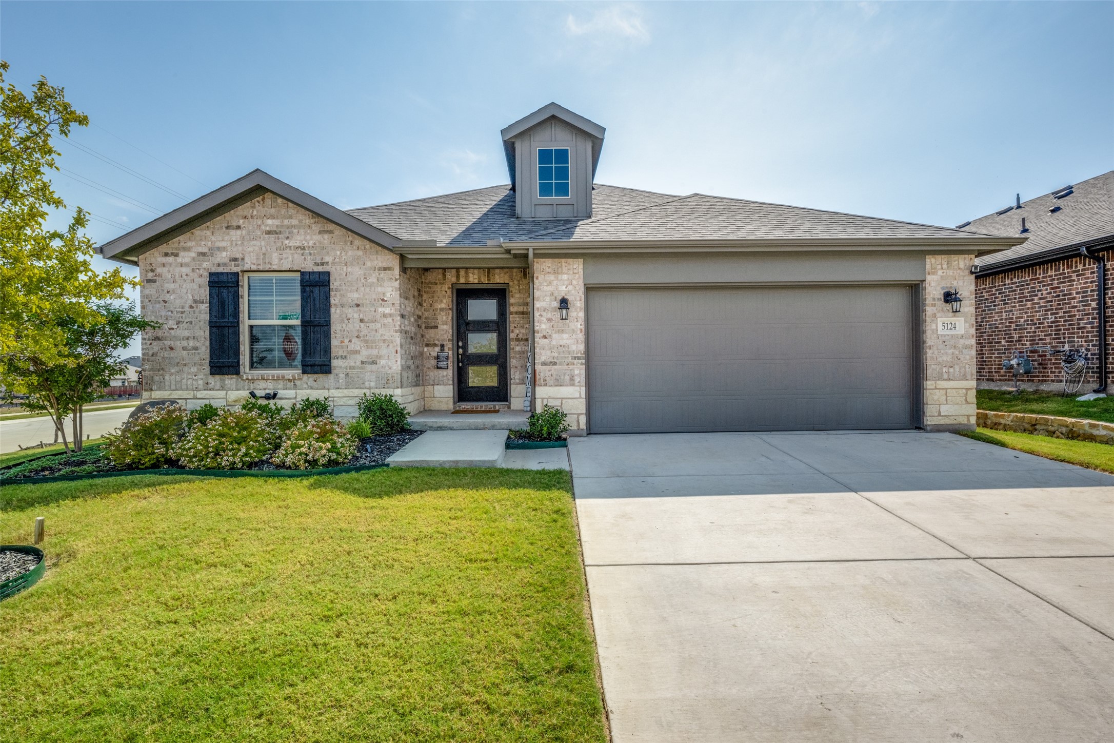 5124 Unity Drive