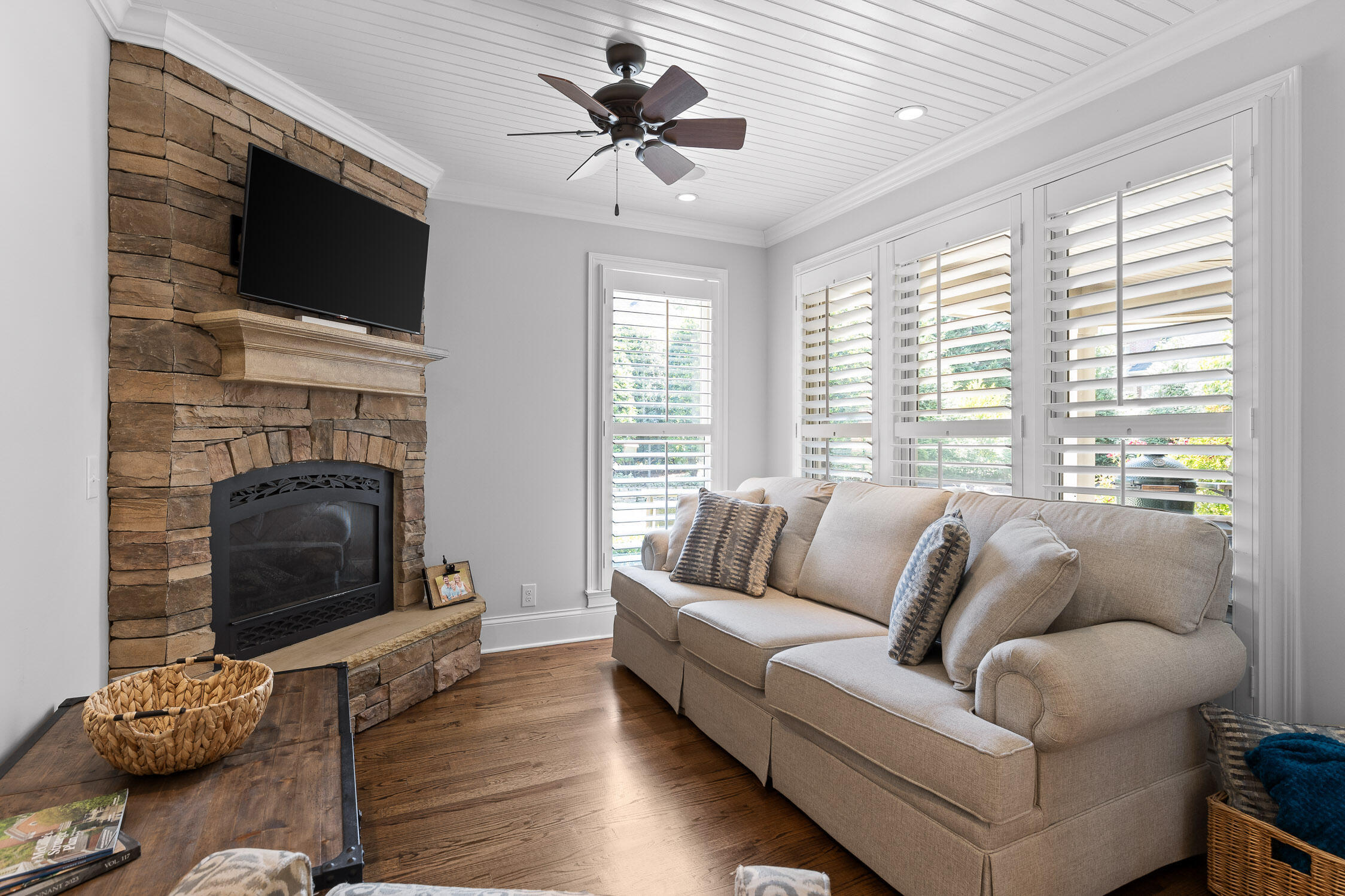 7707 Night Hawk Road