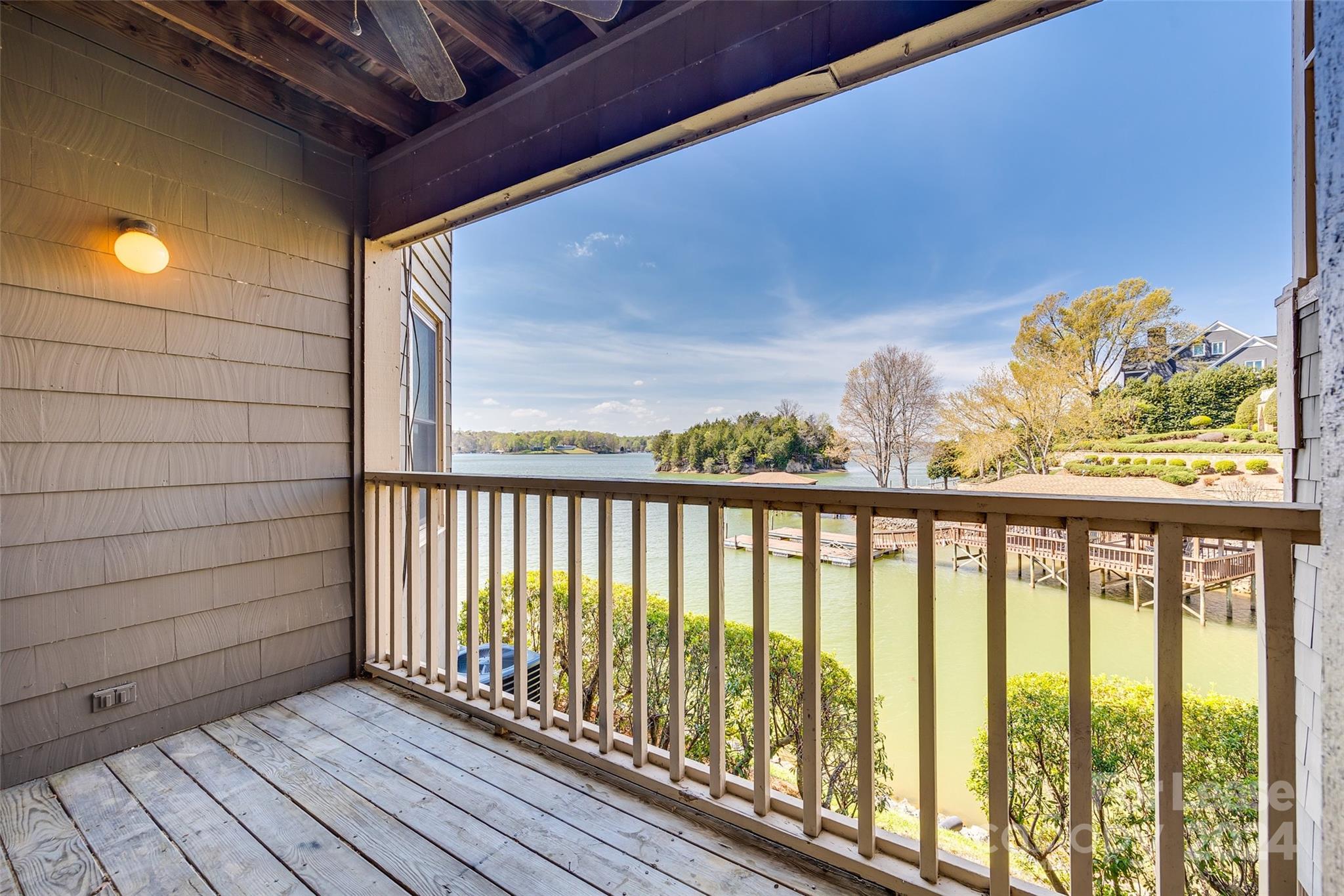 13822 Queens Harbor Road