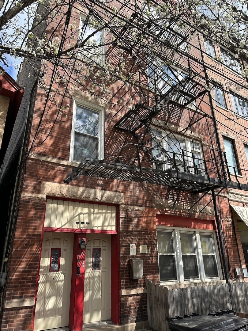 216 W 23rd Street | HL2R Group
