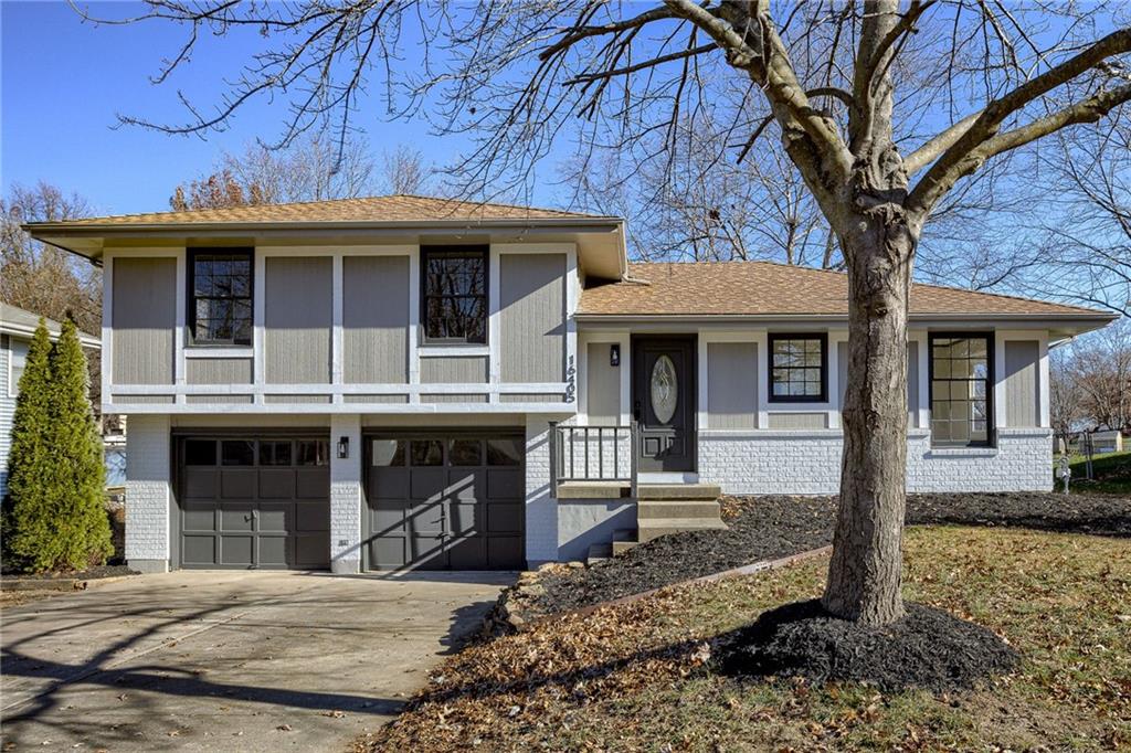 16405 McKinley Street | Bryan Huff Group