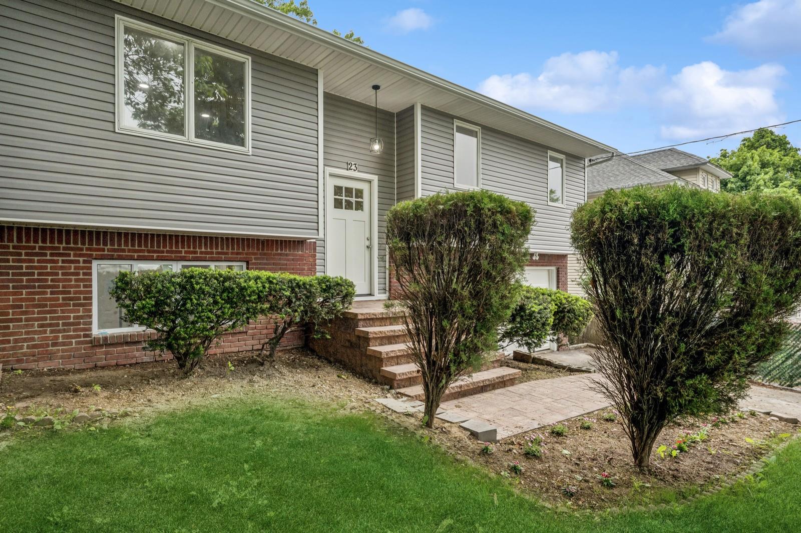 Cosmo Realty Group | New York Real Estate Experts