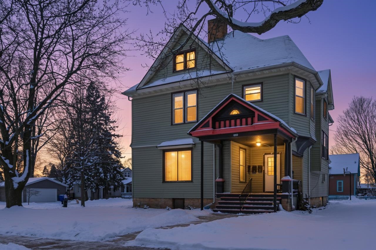 1003 N APPLETON Street | Think Hallmark Real Estate